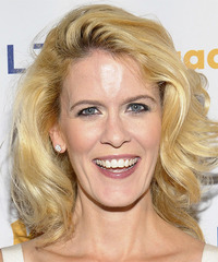 Celebrity Hairstyles For Women And Men To Try In 2024 - Page 5