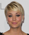 Short Straight Caramel Blonde Hairstyle with Side Swept Bangs and Light ...